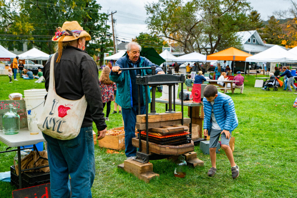 10+ FESTIVE Things to Do in VERMONT During FALL (+Tips)