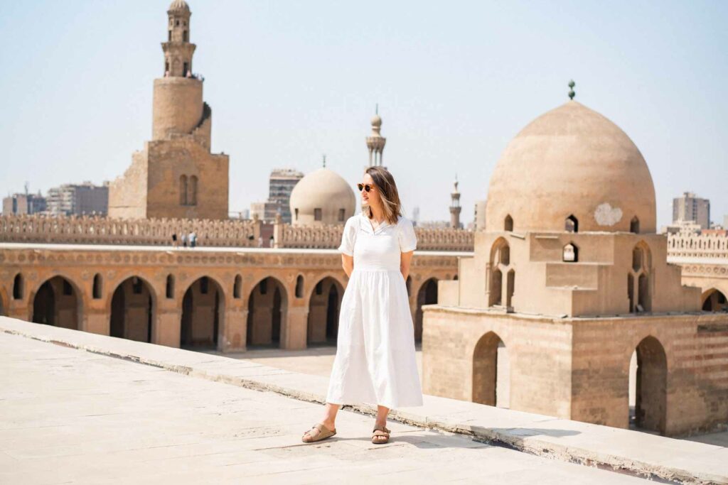 5 (EASY) Egypt Outfit Ideas (+Tips on What to Pack for Egypt)