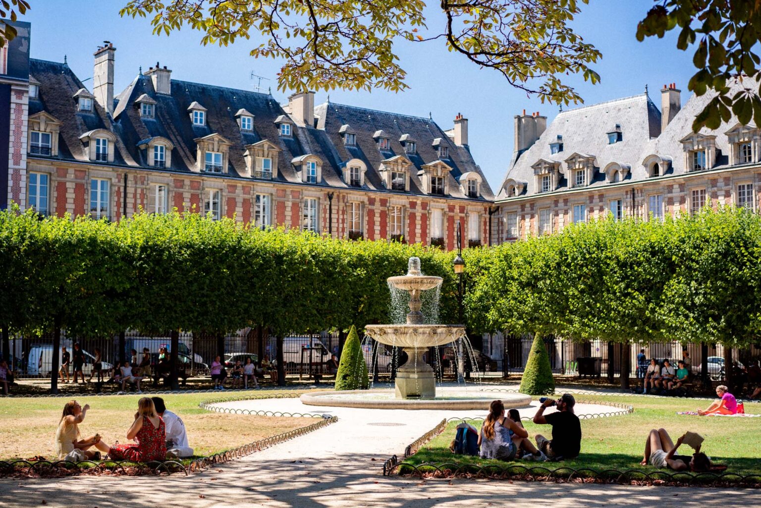 10 CHARMING Paris Neighborhoods You Can't Help But Love