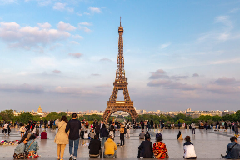 30 FASCINATING Facts About Paris (You Probably Didn't Know)
