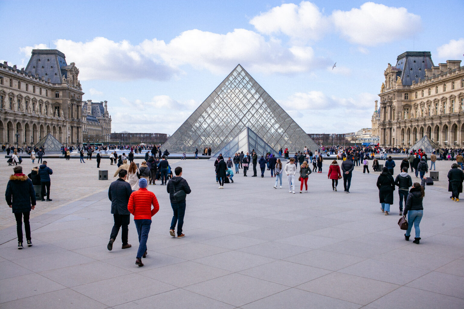 30 FASCINATING Facts About Paris (You Probably Didn't Know)