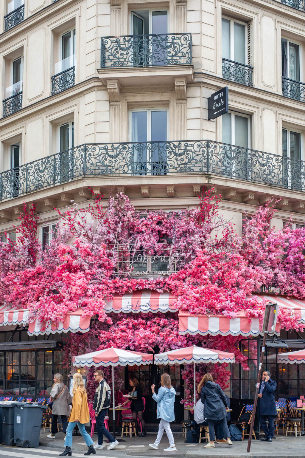 10 CHARMING Paris Neighborhoods You Can't Help But Love